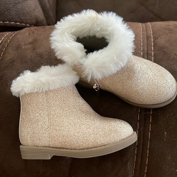 Eva & Zoe | Shoes | Size 5 Toddler Evazoe Rose Gold Sparkle Boots Fur ...